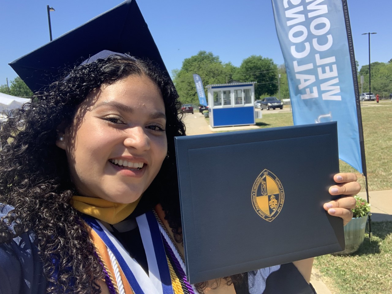 Alumni – Holy Triniy Episcopal School